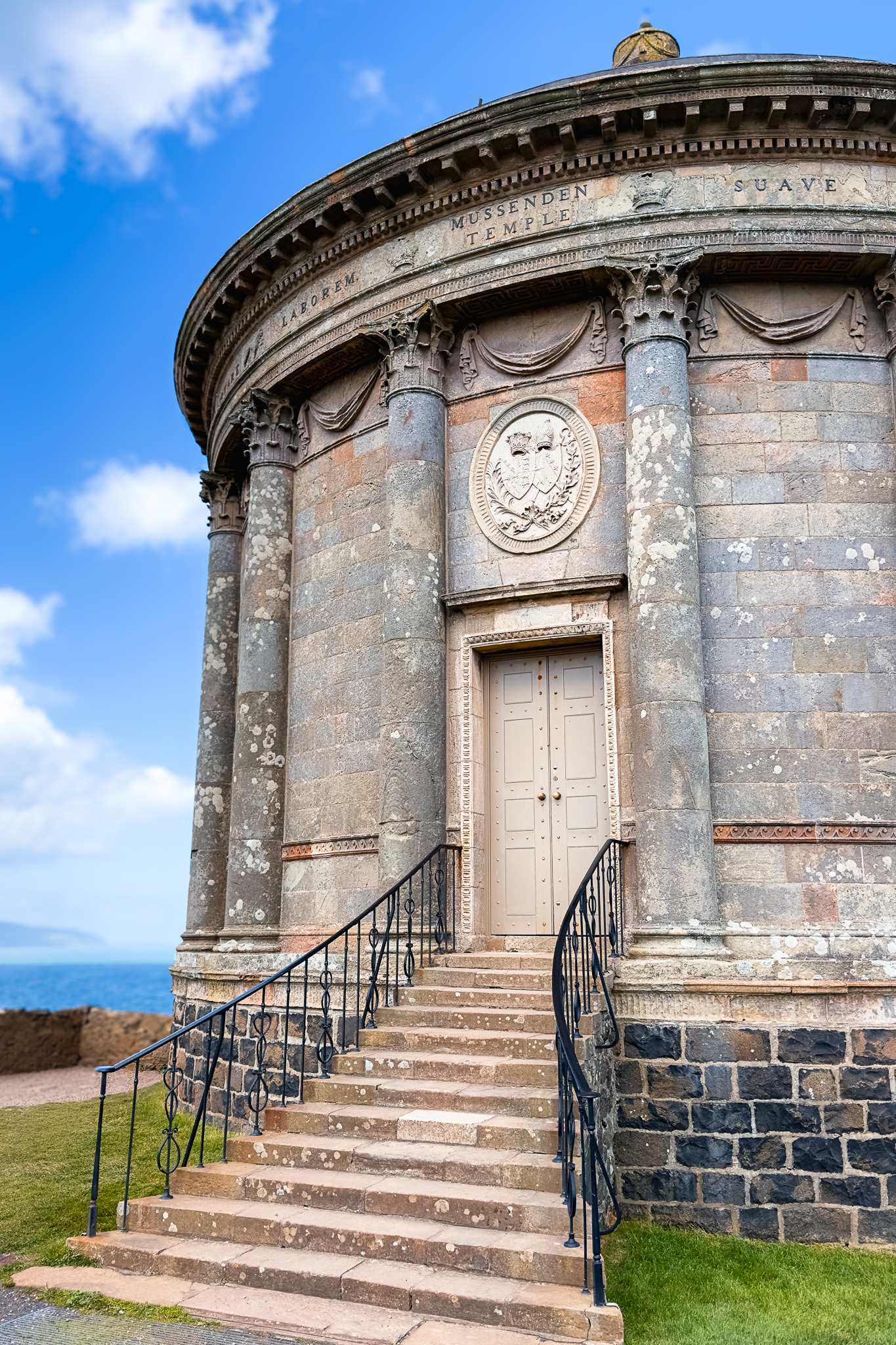 8 Must-See Spots in Ireland & Northern Ireland